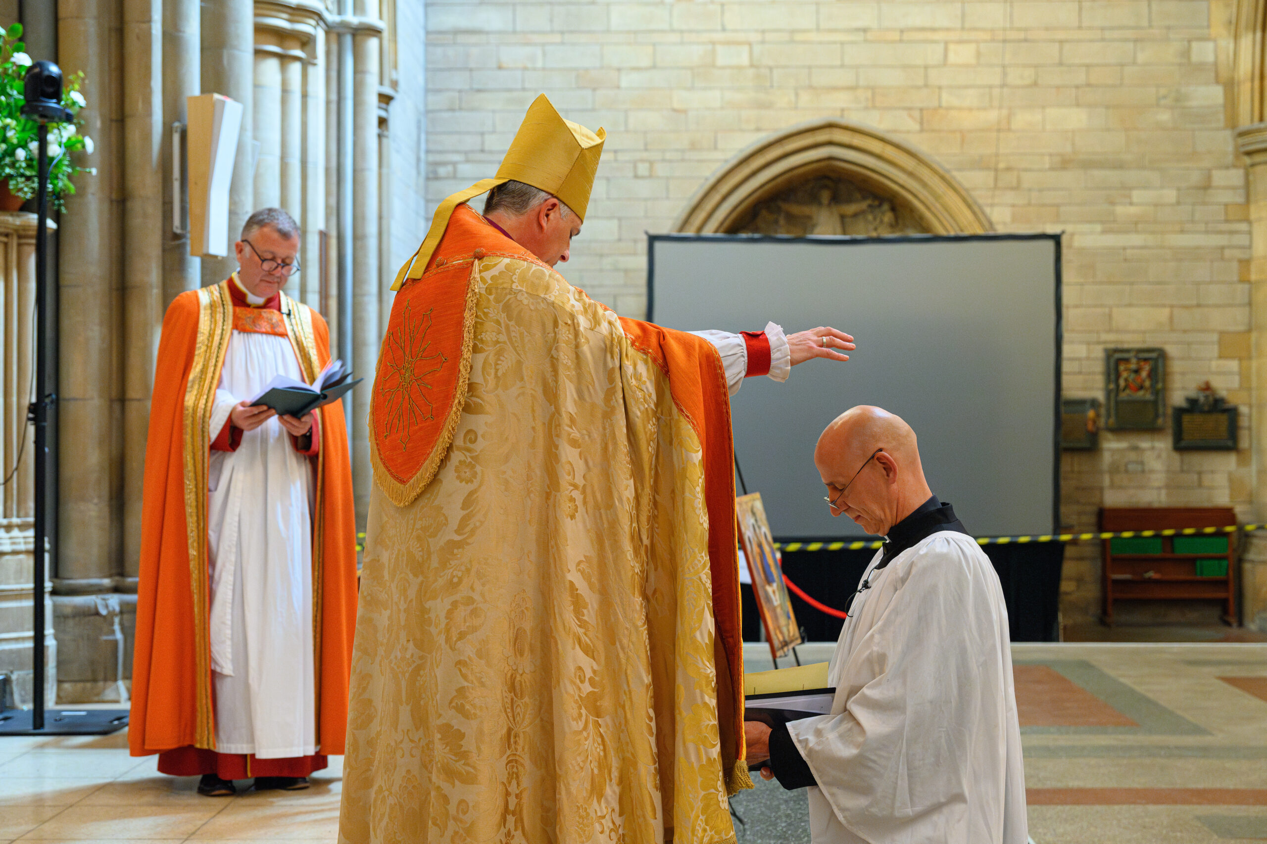 Archdeacon Clive installed - Truro Diocese : Truro Diocese